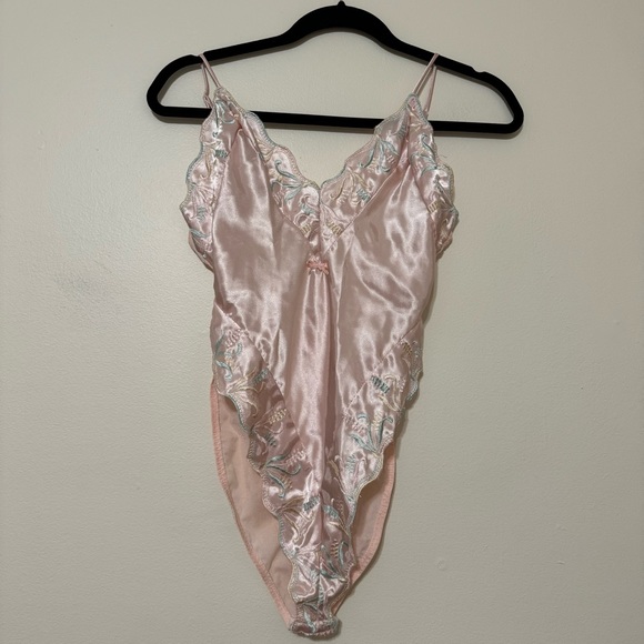 Shirley of Hollywood | Intimates & Sleepwear | Vintage Shirley Of ...